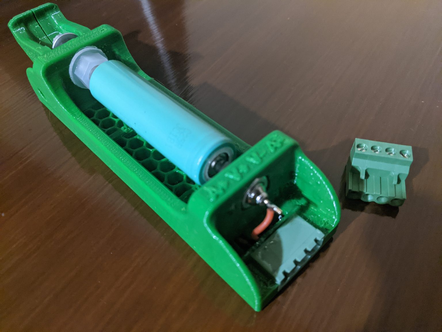 4-wire Cell Holder - A2D Electronics